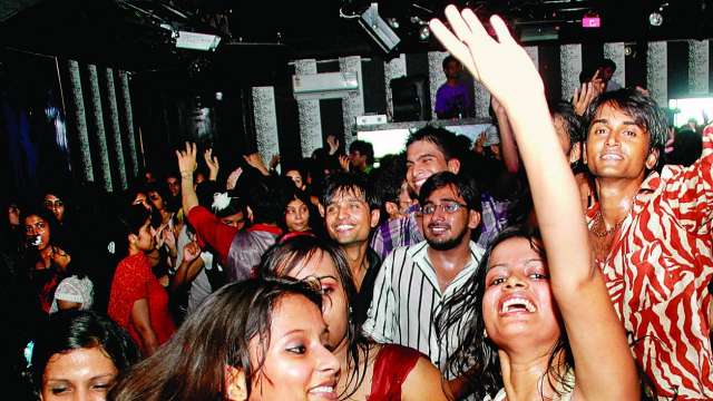 Should 'pub culture' be a part of India's tourist attraction?