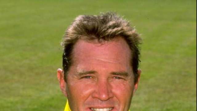 Ex-Proteas all-rounder Pat Symcox narrowly escapes car-crash