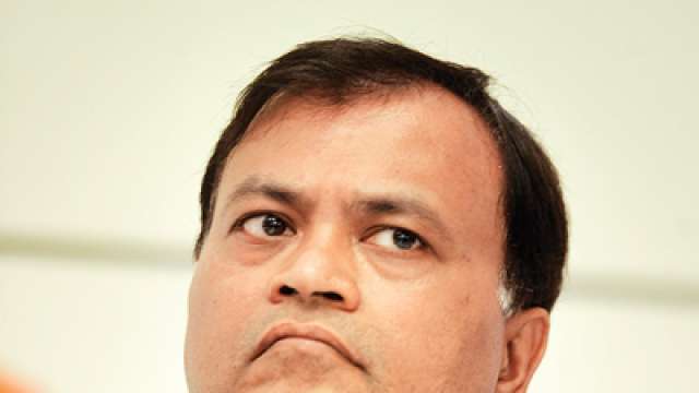Viom to list if stake sale talks fail