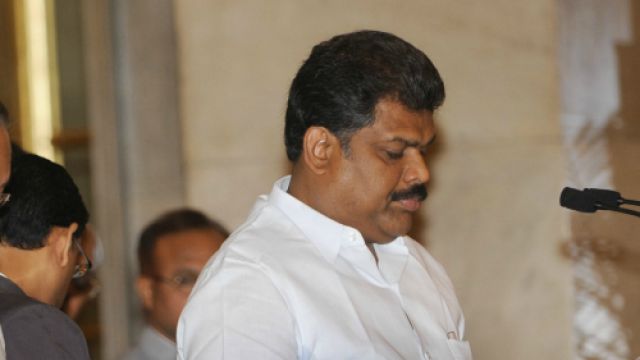 GK Vasan repeats what his father did to Congress