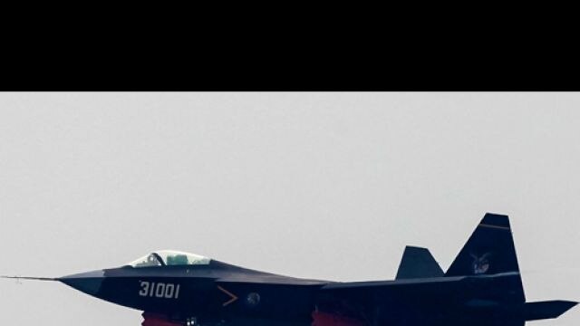 China unveils sophisticated stealth fighter aircraft during US ...