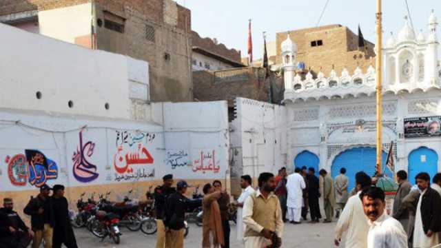 Militants attack Shia mosque in Pakistan, 2 killed