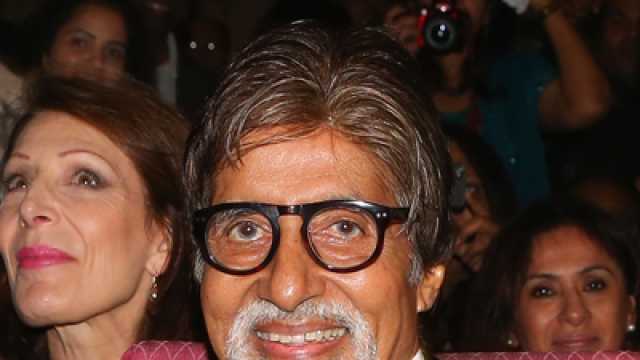 Big B proud of the Padma record set by Bachchan family