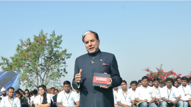 Dr. Subhash Chandra shares his success mantra with students of ...