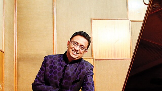 Pure raga, pure piano: Deepak Shah brings Indian ragas to Western ...