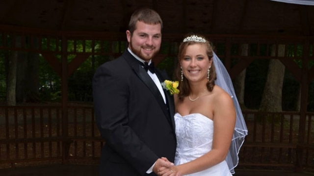 Husband opts for crowdfunding to plan 2nd wedding after wife loses her ...