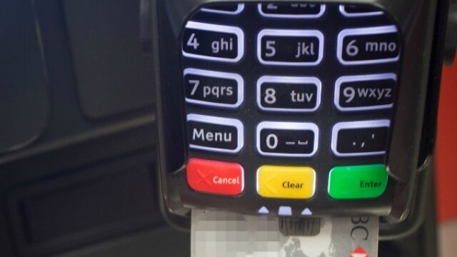 Uber introduces debit card payment