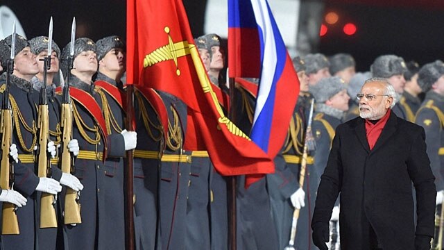 Modi in Russia: Prime Minister gets red carpet welcome in Moscow; key ...