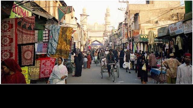 An adventurous trip to a Hyderabadi bazaar