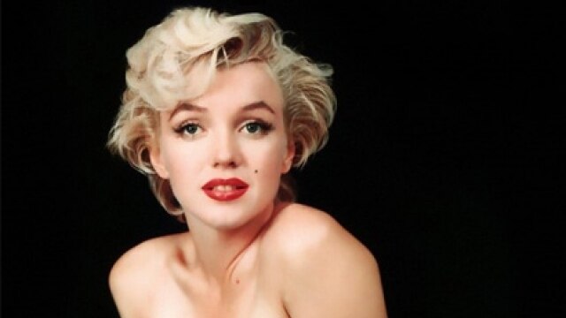 Marilyn Monroe Belongings Go On Display In London