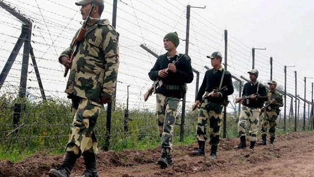 Bangladesh to erect barbed wire fence along 282 km road border shared ...