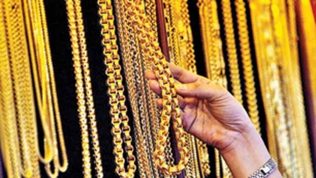 Rajkot: Five kg gold jewellery looted from Muthoot Fincorp branch