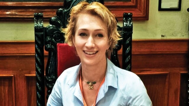 In the footsteps of Jane and Mary