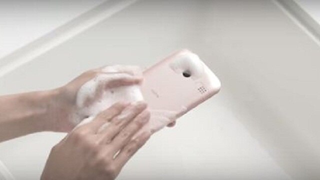 You can wash this smartphone with soap!