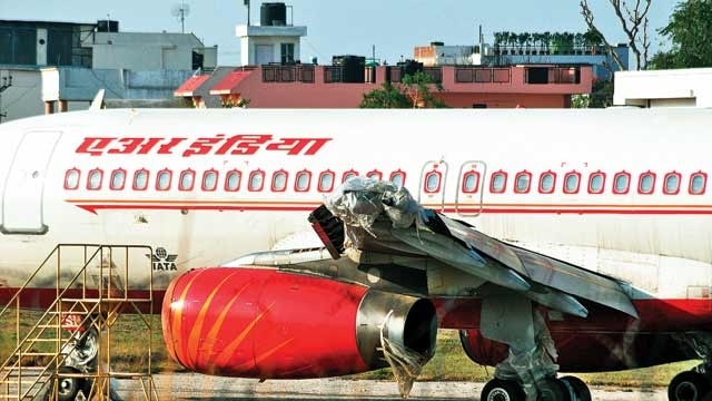 Air scare for Air India flight: Delhi-bound plane suffers fuel leak ...