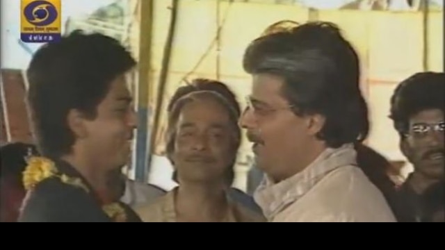 Good news! Shah Rukh Khan's show 'Circus' returns on TV!