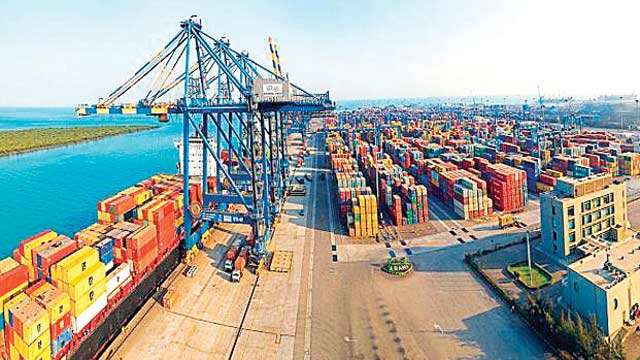 Kandla Port to auction land this month for SIPC project