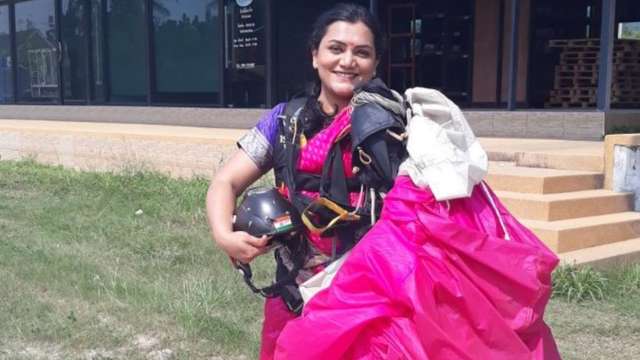 Watch | Padma Shree Winner Sheetal Mahajan Rane skydives from 13,000 ...