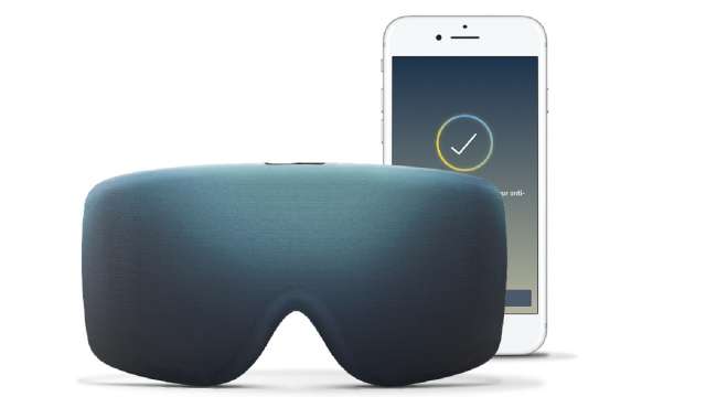 High-tech masks and special lighting: The connection between technology ...