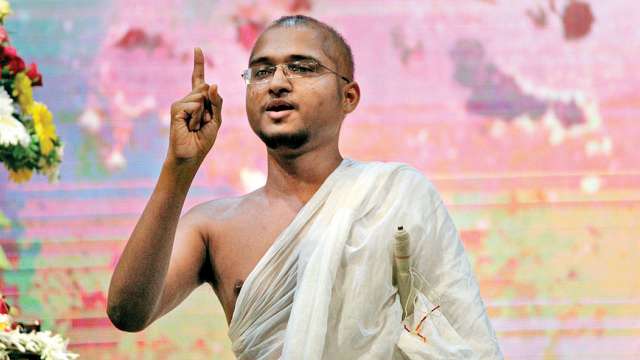 Jain monk simplifies 100-yr-old Granth