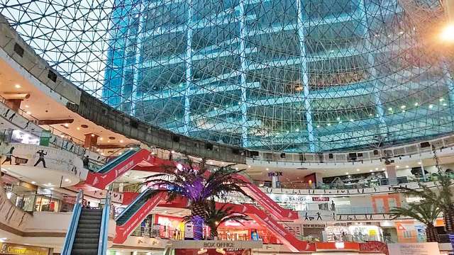 Vashi’s Raghuleela mall shut for six hrs after ceiling falls