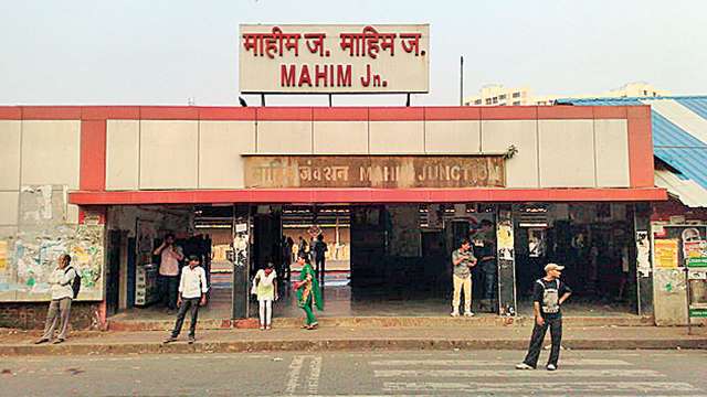 New FOB at Mahim station to help cross Senapati Bapat Road