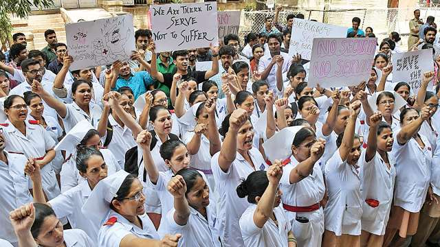 Mumbai: Nurses in Nair Hospital protest against misbehaviour by patient ...