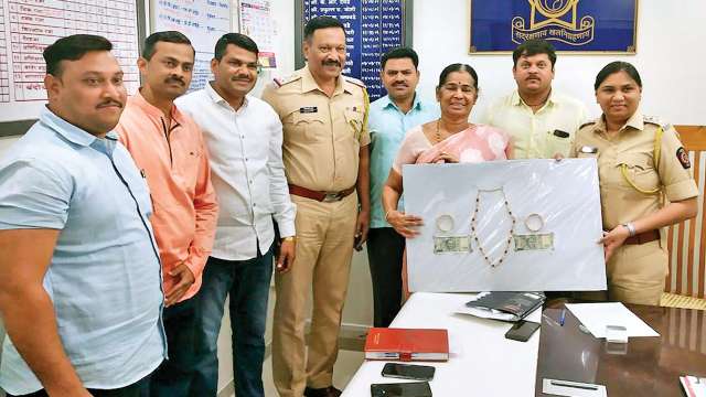 With only last 4 digits of rickshaw, Thane police recover passenger's ...