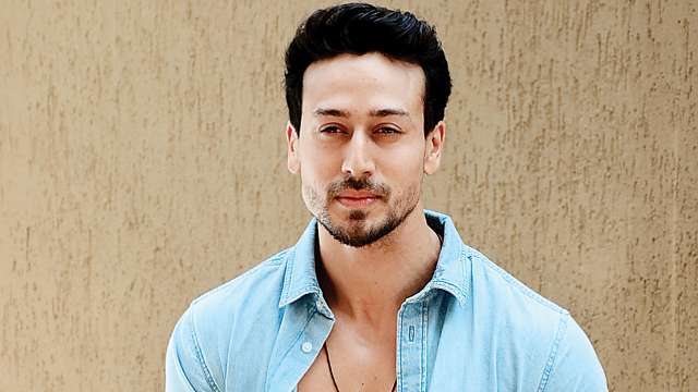 'War': Tiger Shroff's longest entry scene in one shot!