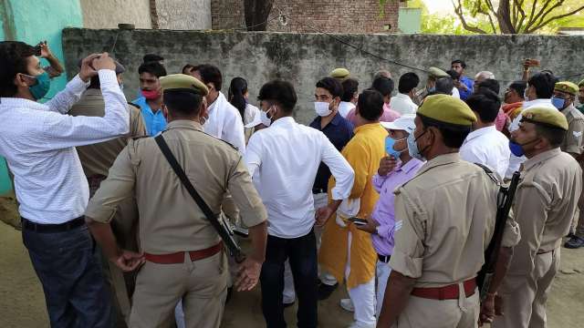 Hathras case: Accused write to SP, claim victim's mother, brother ...