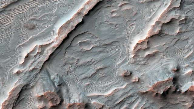 Evidence of water on Mars as new geological study suggests high rates ...