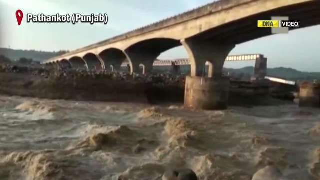 Bridge over Chakki Dariya closed in Punjab's Pathankot owing to heavy ...