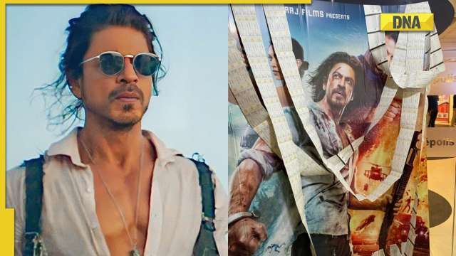 Shah Rukh Khan has the best response to fans showing him they booked ...