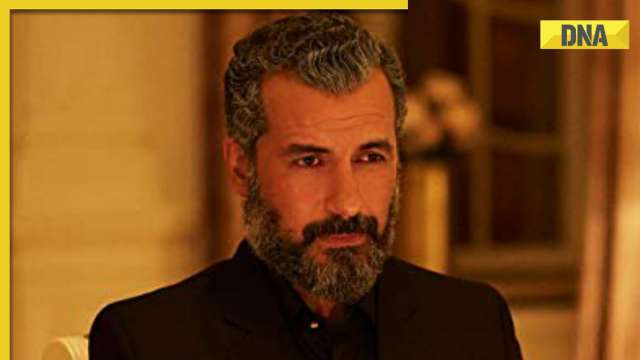 Meet Aamir Bashir, plays Ranveer Singh's father in RRKPK, was denied US ...